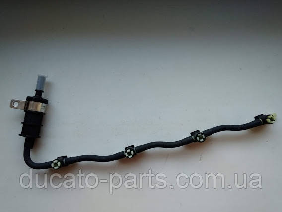 Трубка зворотної сторони з клапаном Renault Trafic 8200894668 ...